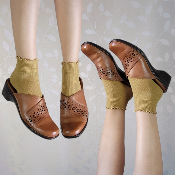 Clarks | Shoes | Clarks Retro Cottagecore Laser Cut Out Leather Clog ...